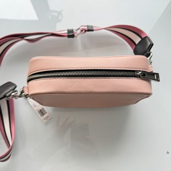 Marc Jacobs | Bags | Marc Jacobs Flash Peach Whip Smooth Leather Logo ...